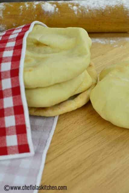 5-Ingredient Flast Bread Recipe [Video] | Checf Lola's Kitchen