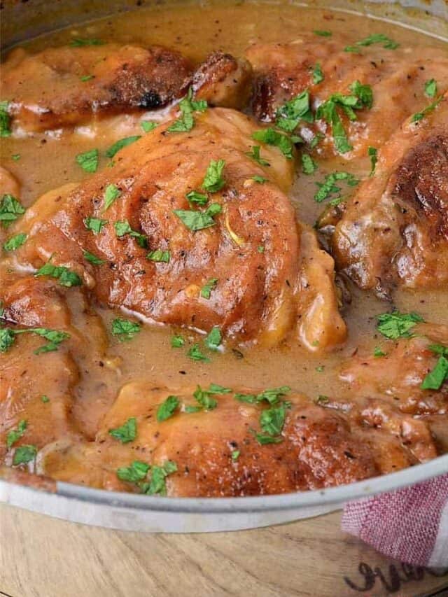 Creamy Smothered Chicken - Chef Lola's Kitchen