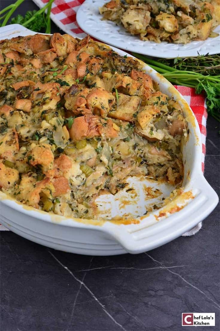 Easy Classic Stuffing Recipe - Family Style Stuffing - Chef Lola's Kitchen