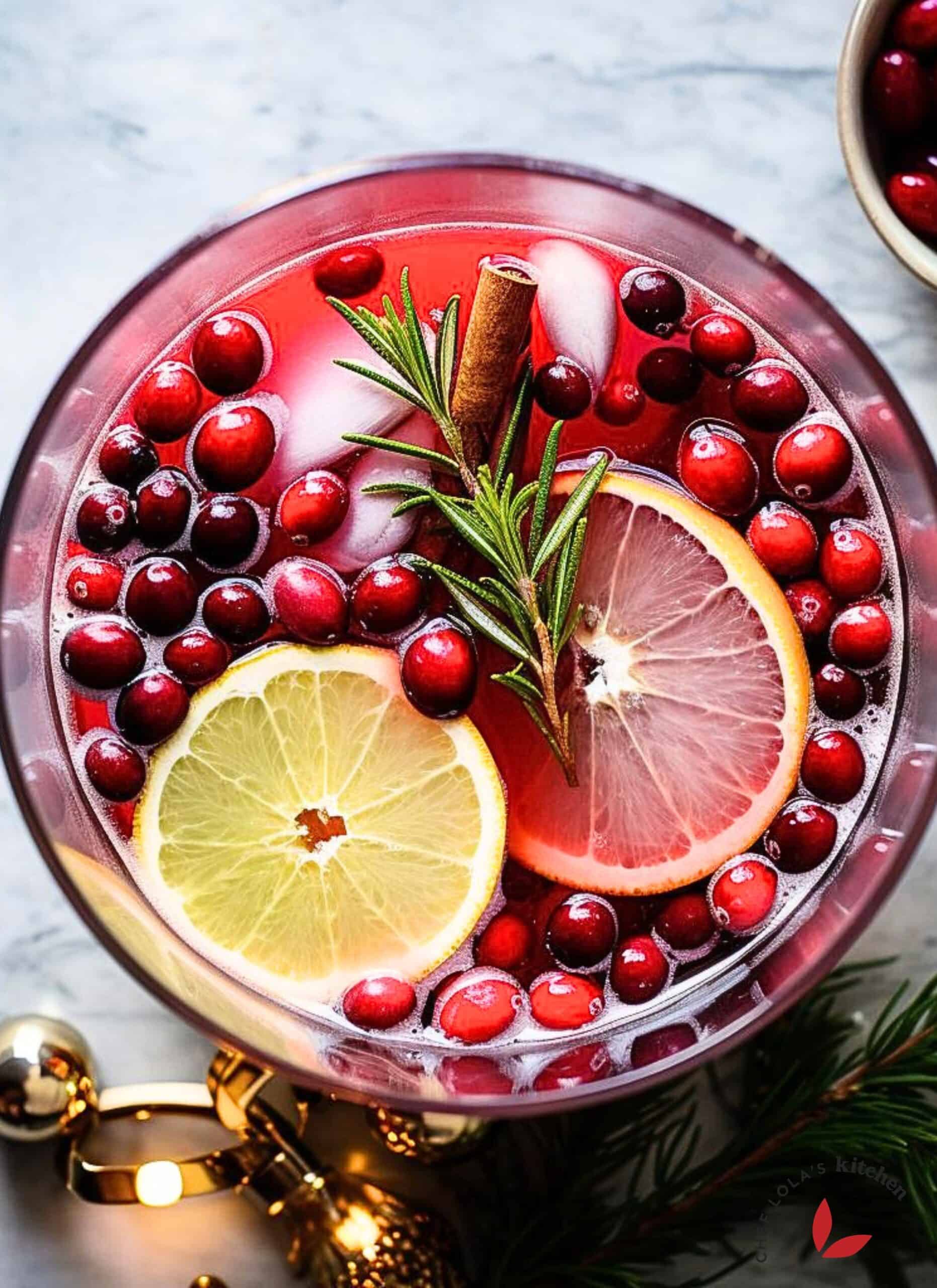 How to Make the Perfect Christmas Punch - Chef Lola's Kitchen